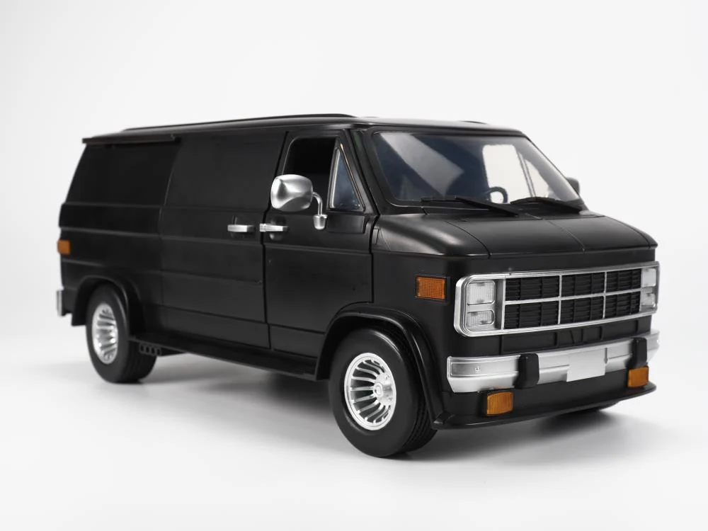 Ramen Economical Vans REV02 Black 1/12 Scale Vehicle – Kapow Toys